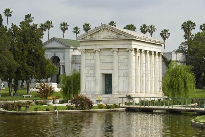 Classical Revival Mausoleum Styles and Architecture