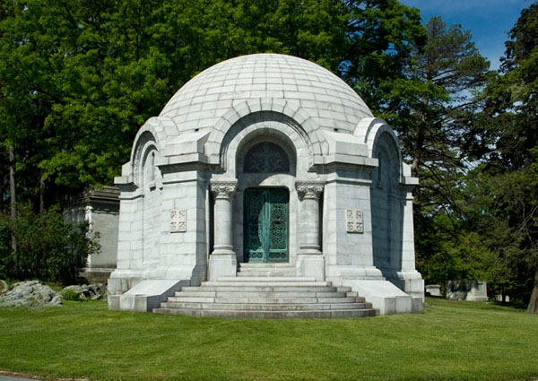 Classic Mausoleums | Forever Legacy | Mausoleums.com